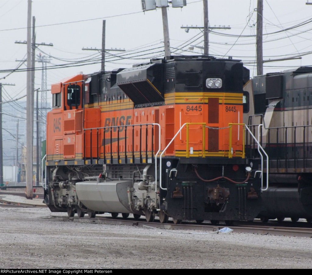 BNSF 8445